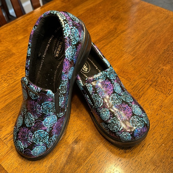 easy street | Shoes | Womens Easy Works By Easy Street Shoes Size 9m ...